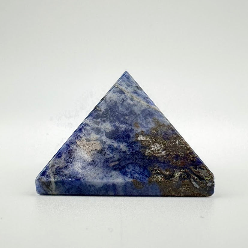 Sodalite Pyramid – Rock Barrell